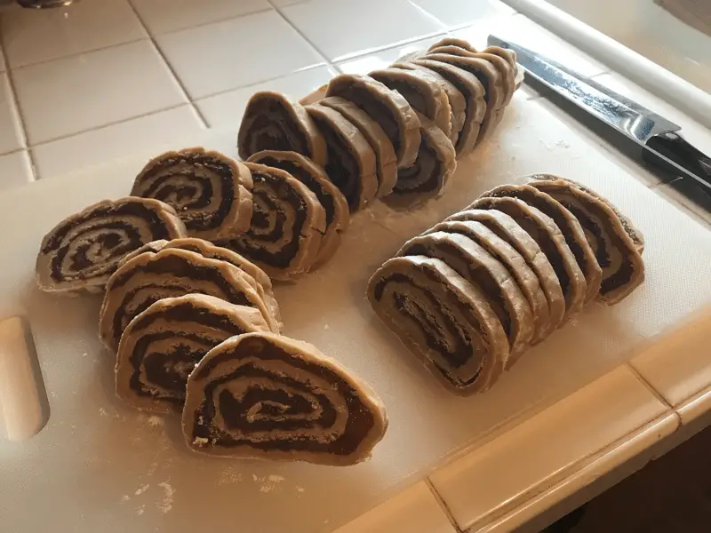 Old-Fashioned Date Pinwheel Cookies | Vintage Cooking